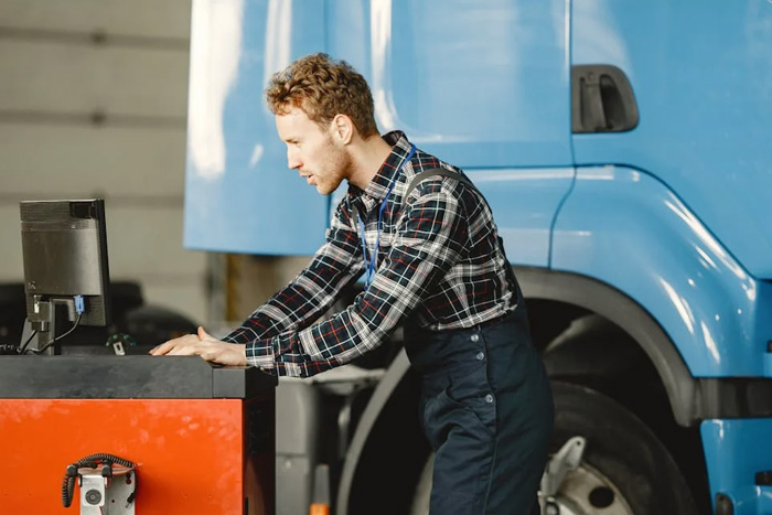 Automotive Electronics Repair Service - Get Your Truck's Electronics ...